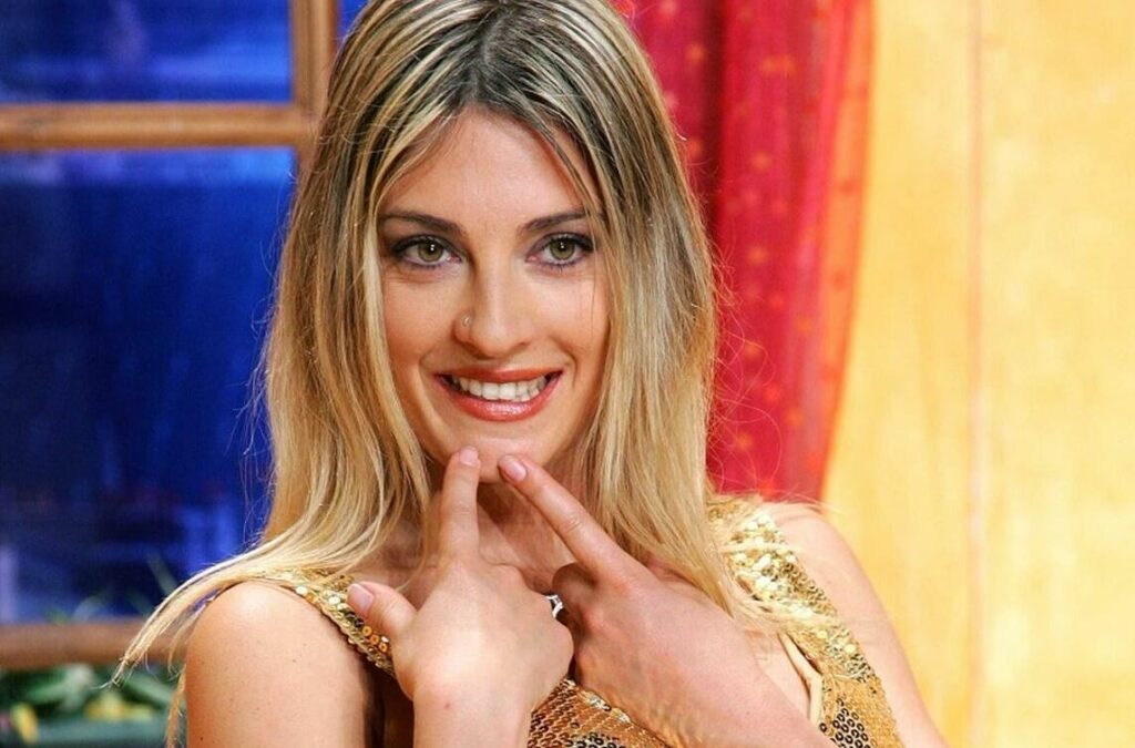 Eve Angeli enceinte de son premier enfant à 42 ans